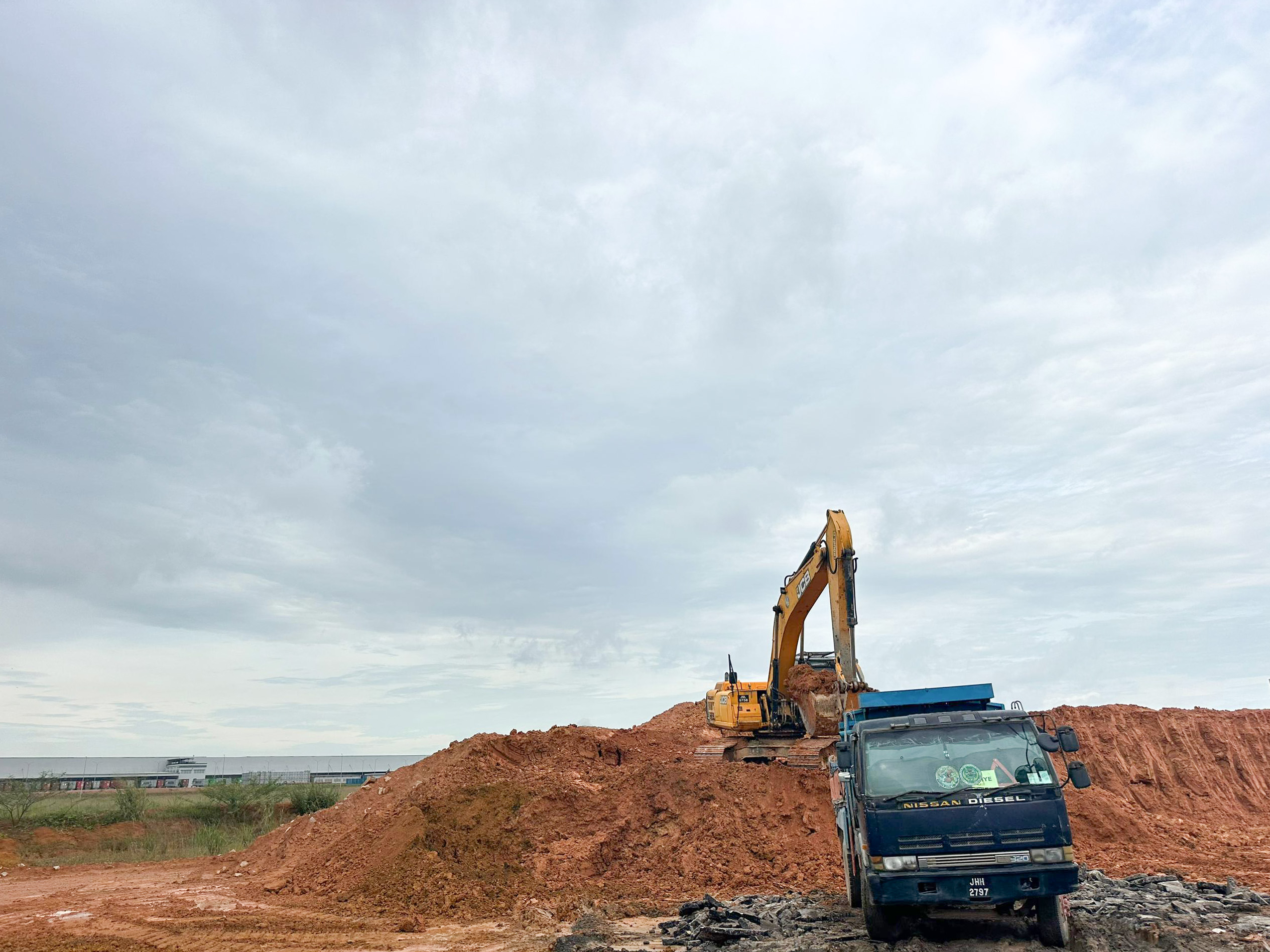 Earthworks Construction | Tipper Rental | Construction Company in Johor Bahru - Construction ...